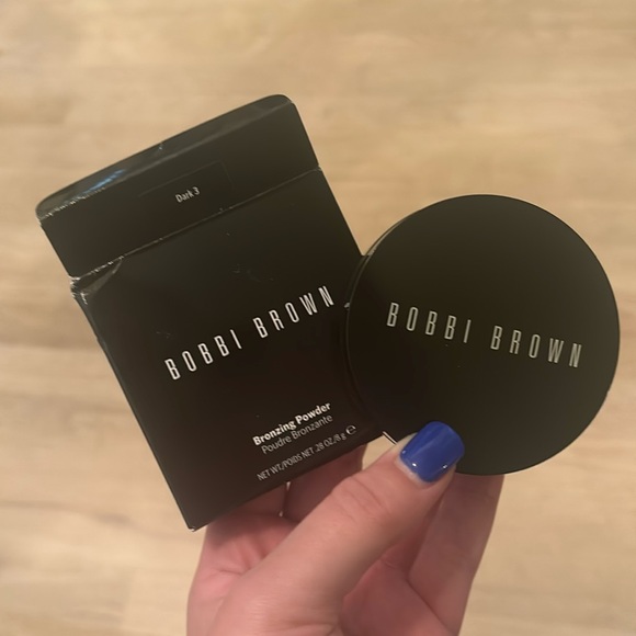 Bobbi Brown | Makeup | Nib Bobbi Brown Bronzing Powder Dark 3 | Poshmark